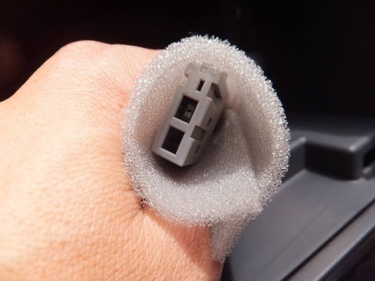 NV350 キャラバン｜ナビ取り付け ヒューズ・ACC ドラレコ電源 | ナビドラレコ取付け説明書